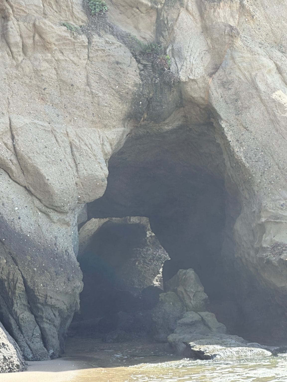 Thousand Steps Beach in Laguna Beach: Stairway to Coastal Bliss ...