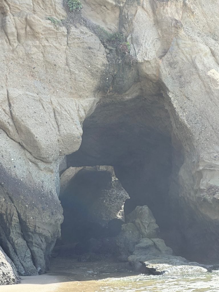 Thousand Steps Beach in Laguna Beach: Stairway to Coastal Bliss ...