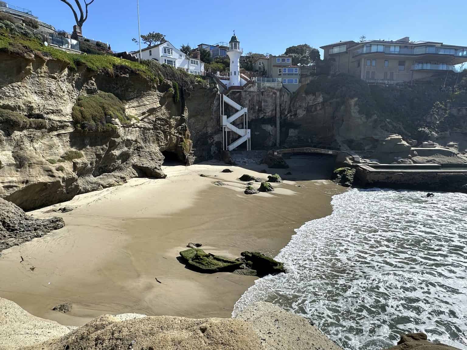 Thousand Steps Beach in Laguna Beach: Stairway to Coastal Bliss ...