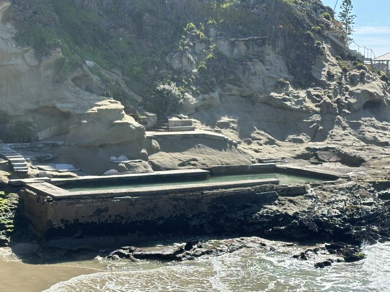 Thousand Steps Beach in Laguna Beach: Stairway to Coastal Bliss ...