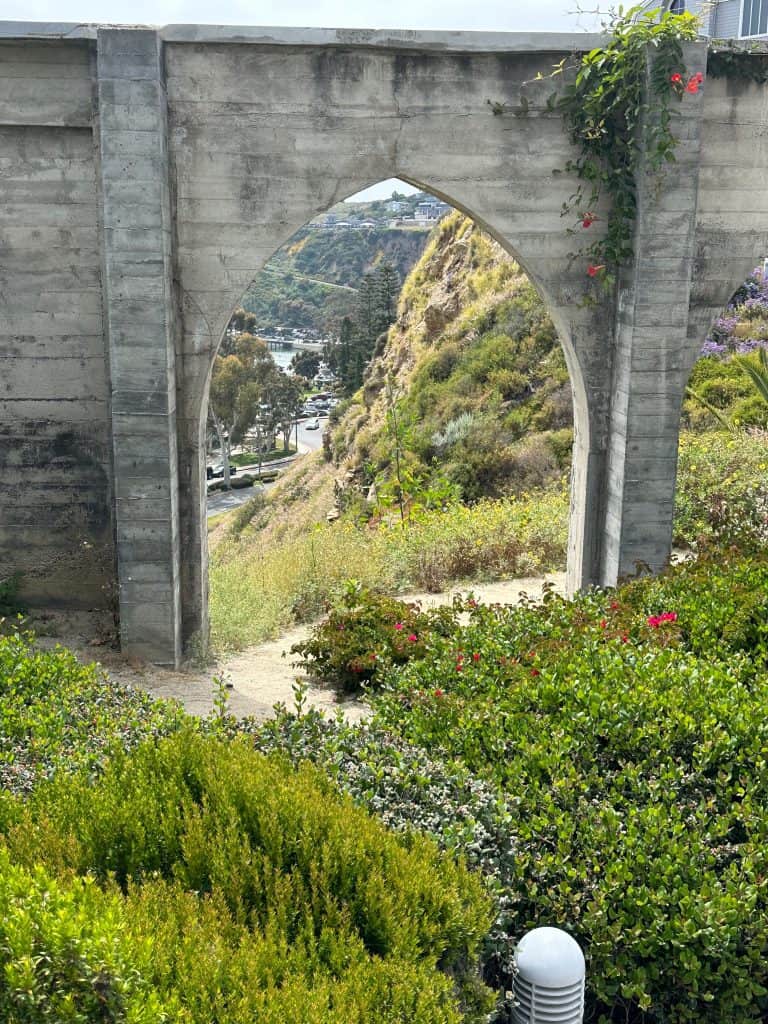 Bluff Top Trail in Dana Point: Discovering the Historic Arches ...